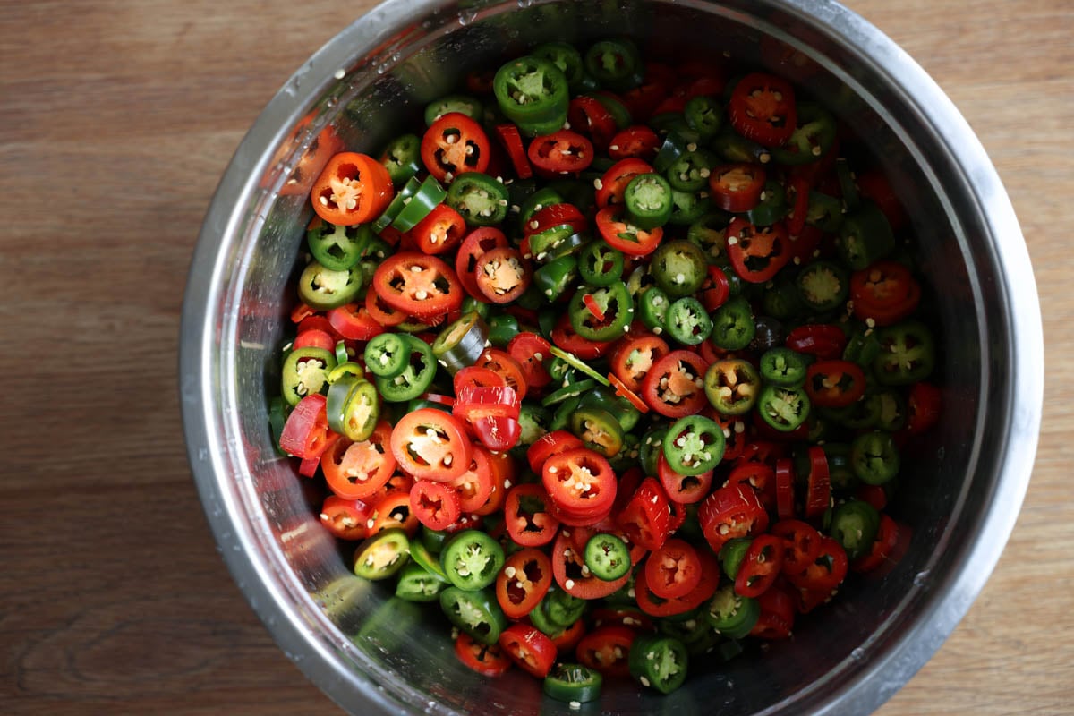 Fermented Peppers with Garlic and Lime - The Seasonal Homestead