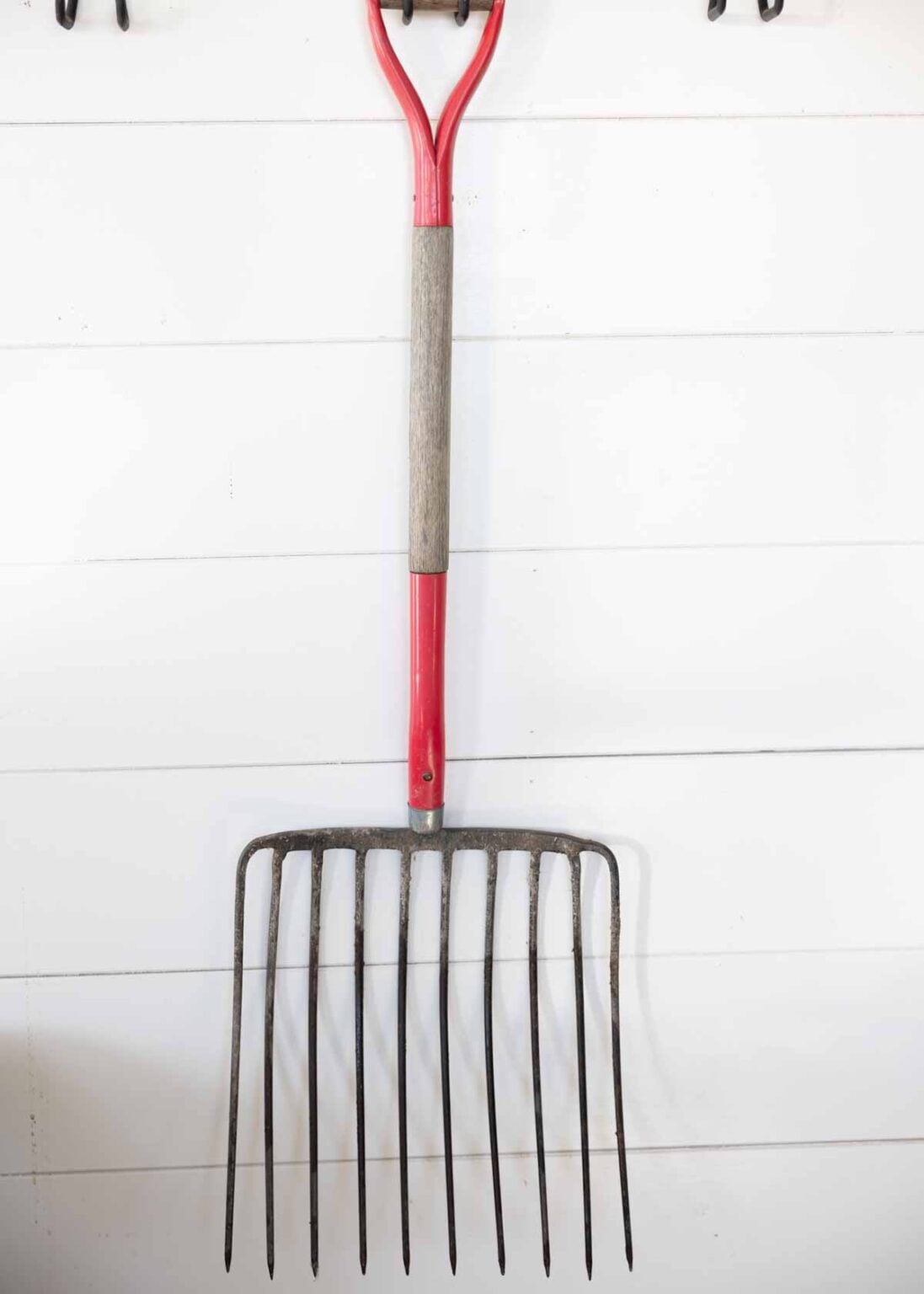 25 Garden Tools and Their Uses (with pictures) - The Seasonal Homestead